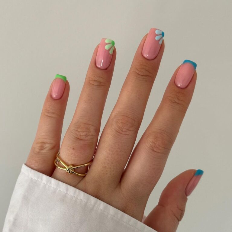50 Best Short Spring Nails You'll Want to Try